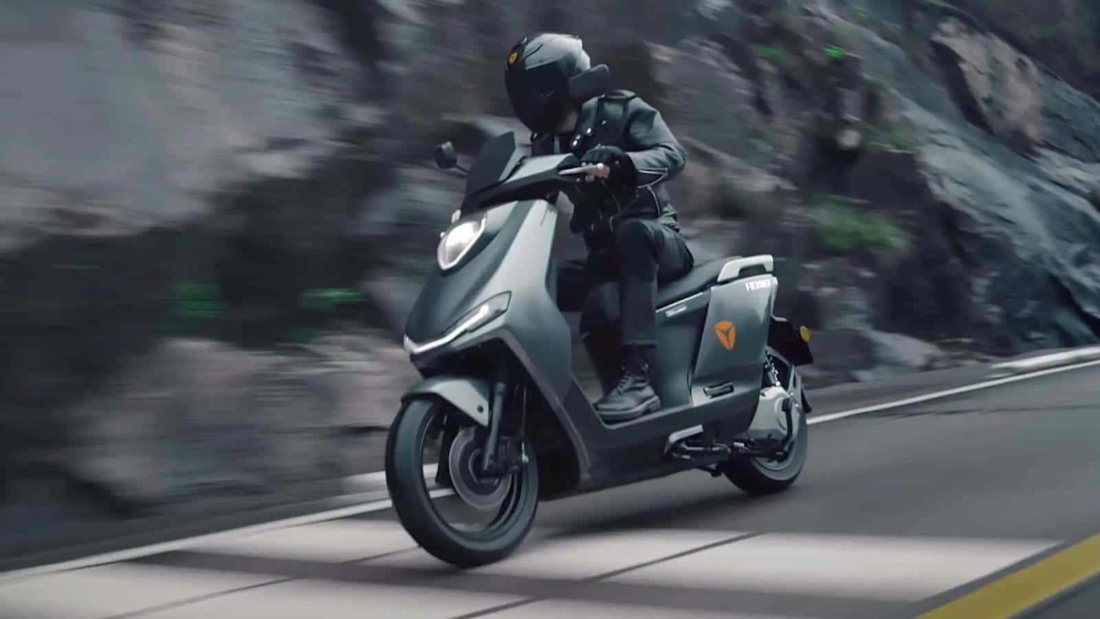 Yadea teams up with Porsche for the electric scooter of your dreams ...