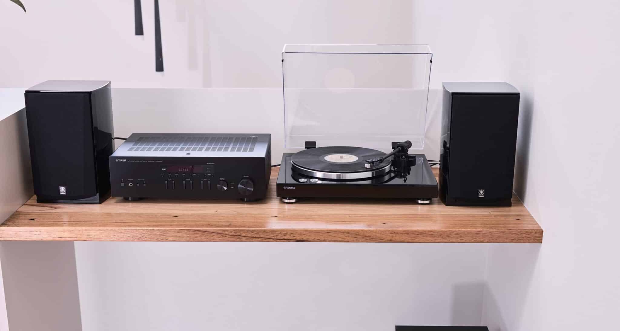 Platine vinyle Yamaha TT-S303: Design élégant et qualité sonore