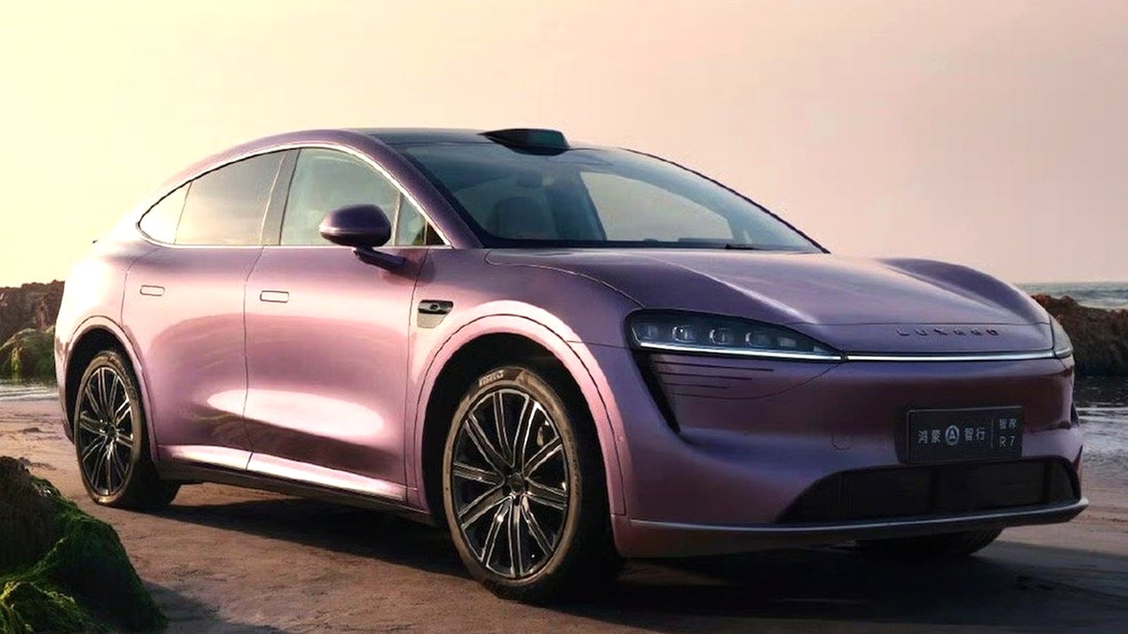 Le défi électrique de Huawei : Découvrez la Luxeed R7, la Tesla Killer